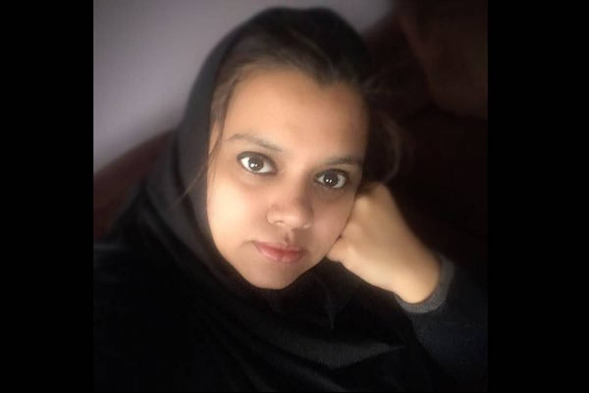 लिबरल पत्रकार Irena Akbar Coronavirus का आभार जताया